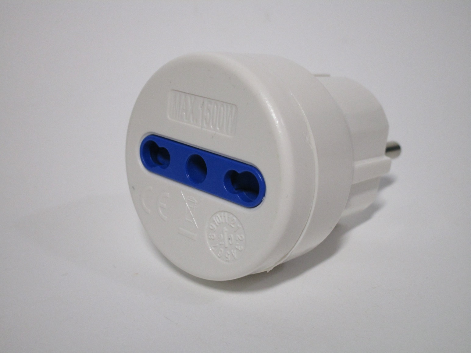 Italian plugs and sockets