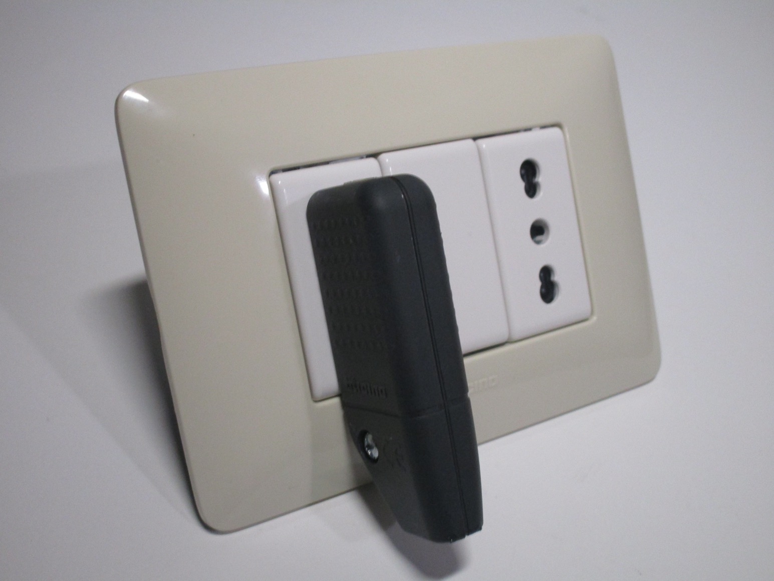 Italian plugs and sockets