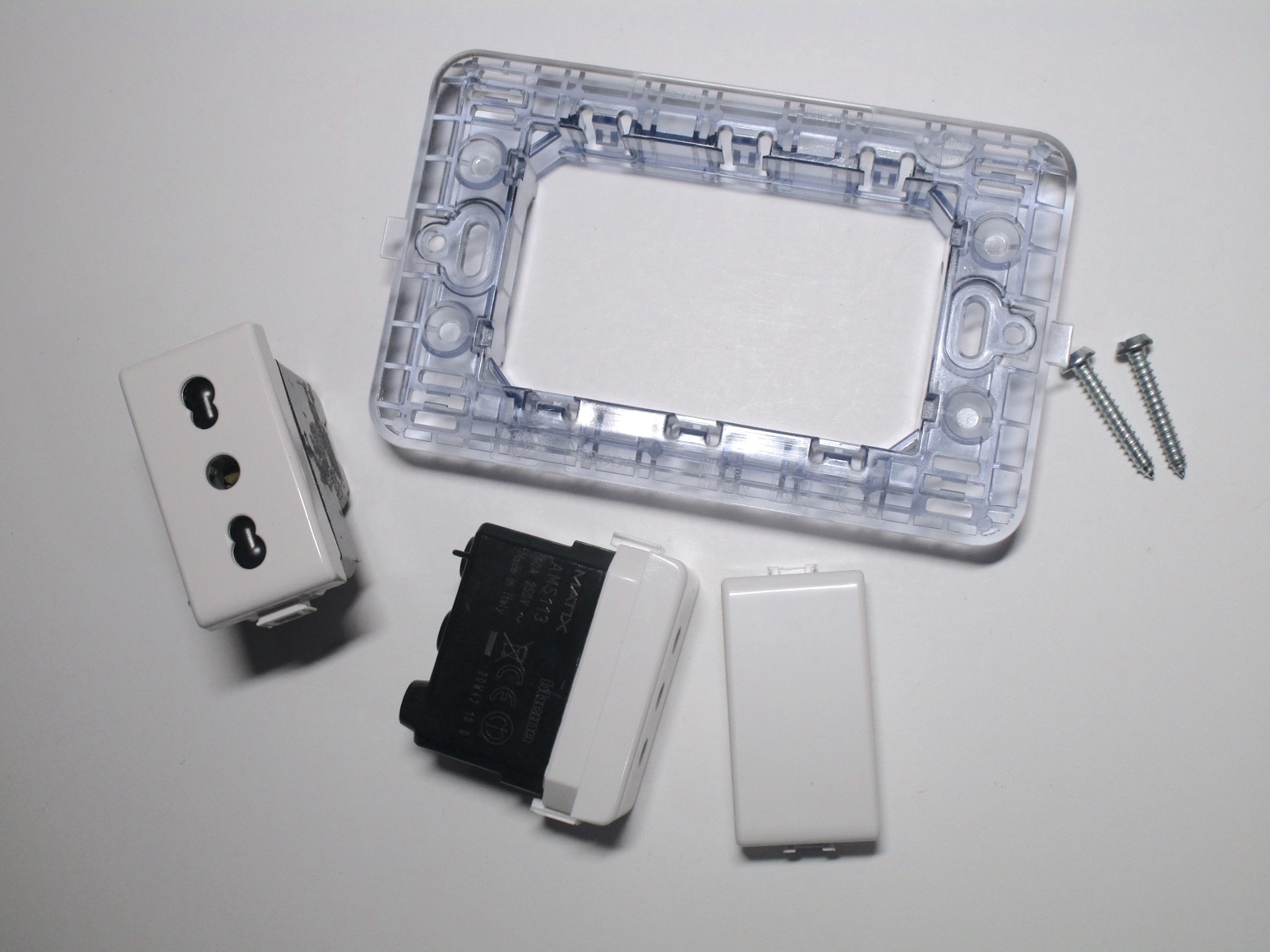 Italian plugs and sockets