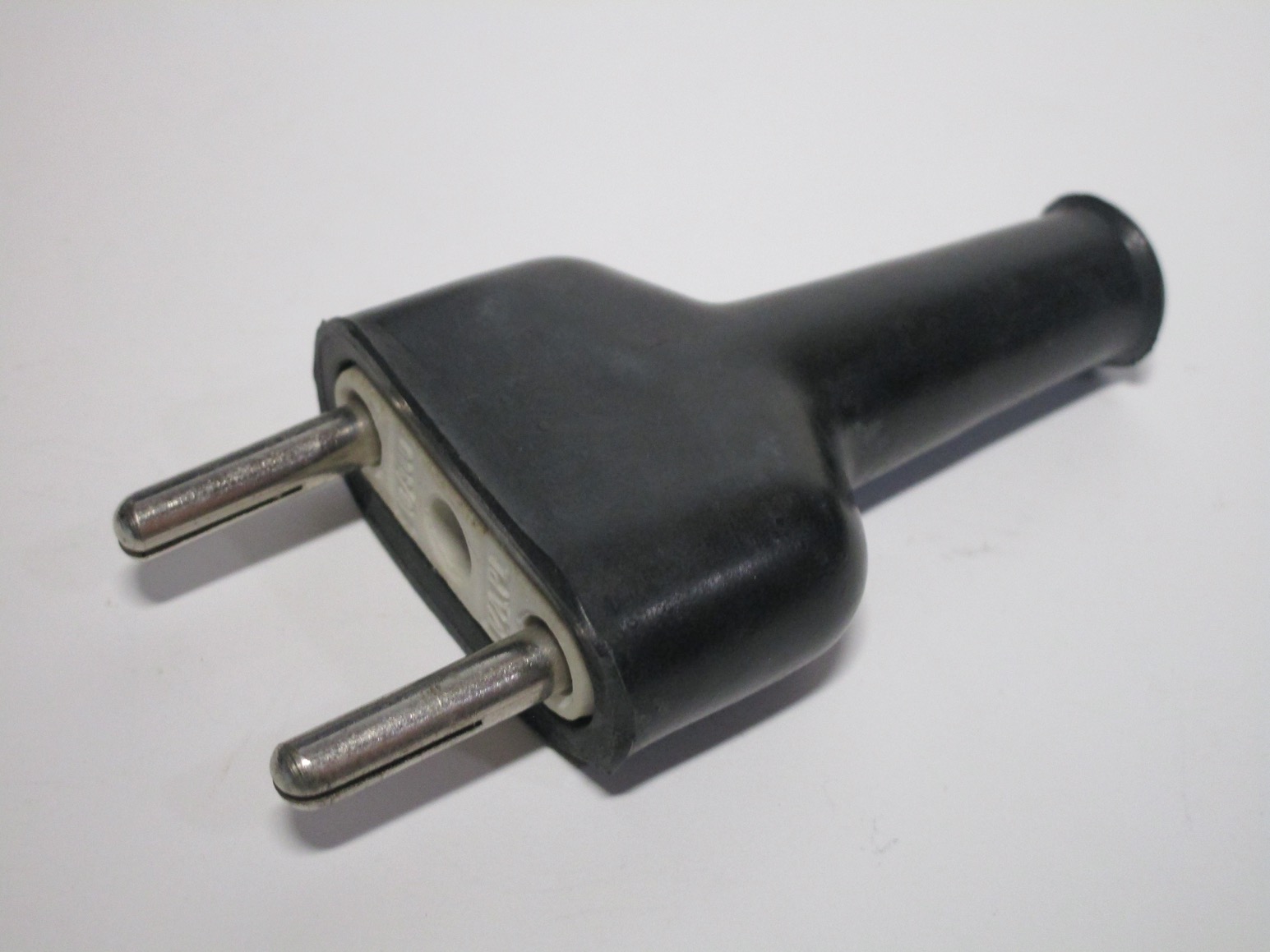 Vintage Italian plugs