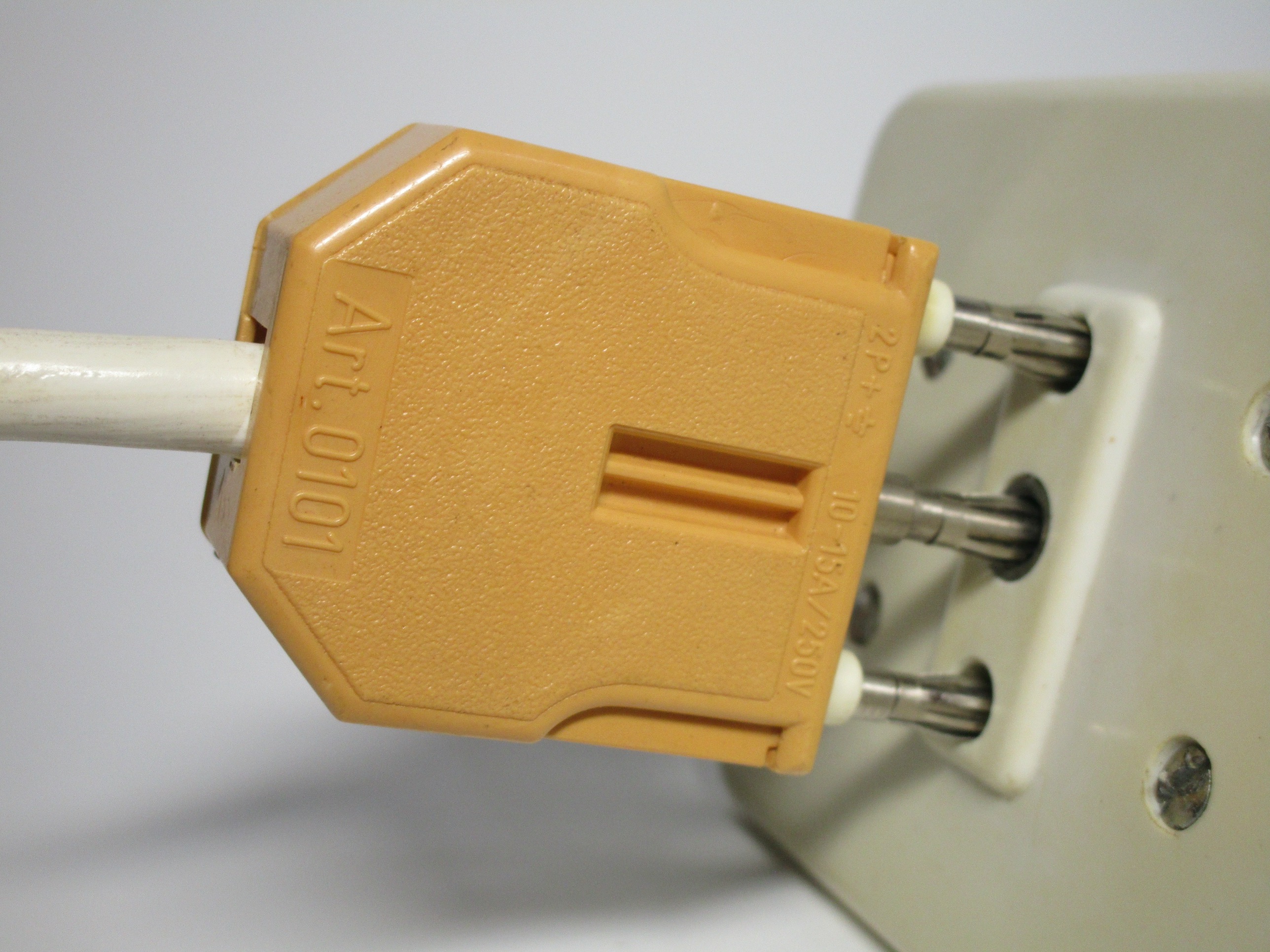 Vintage Italian plugs